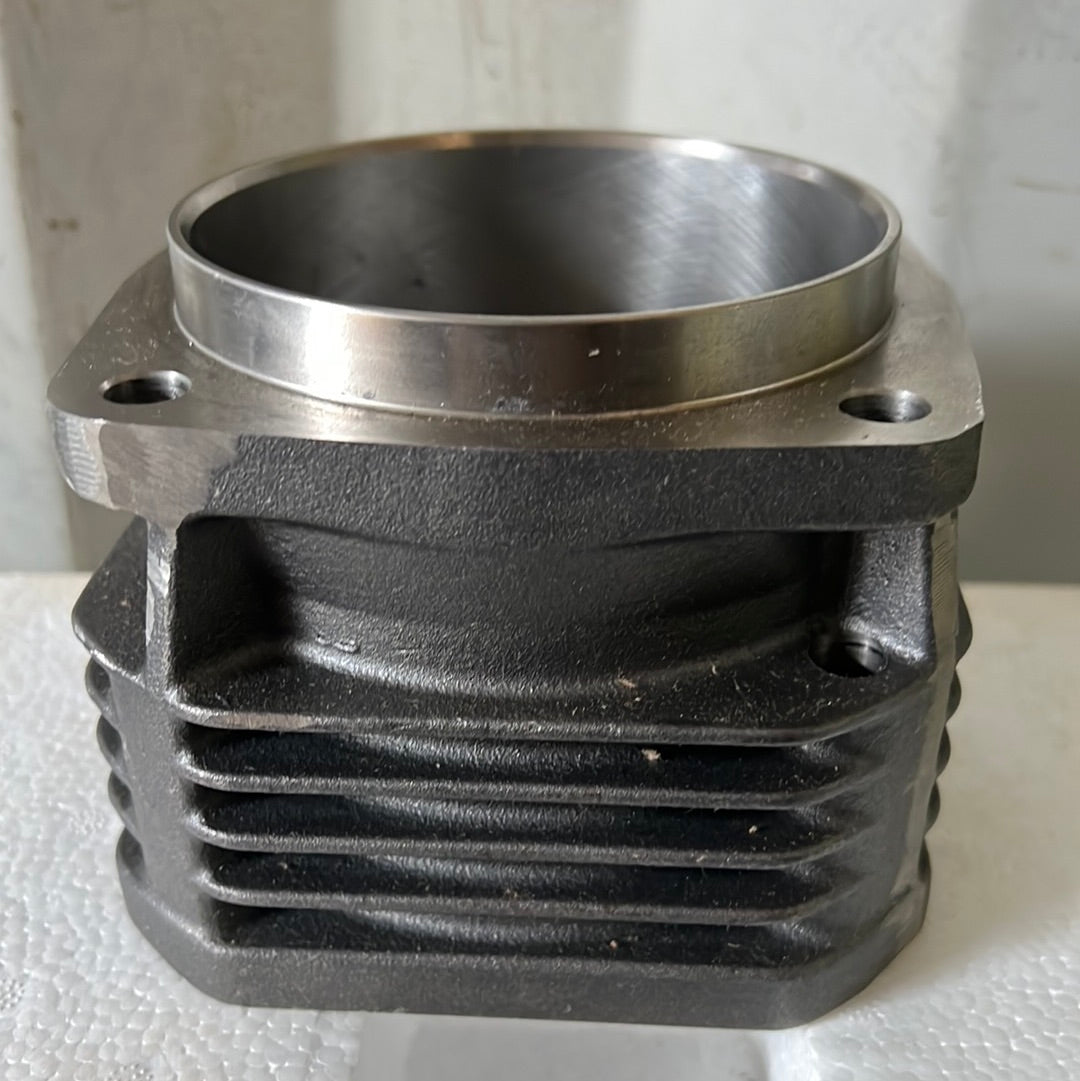 Cylinder sleeve air compressor – Melb MB Truck Service